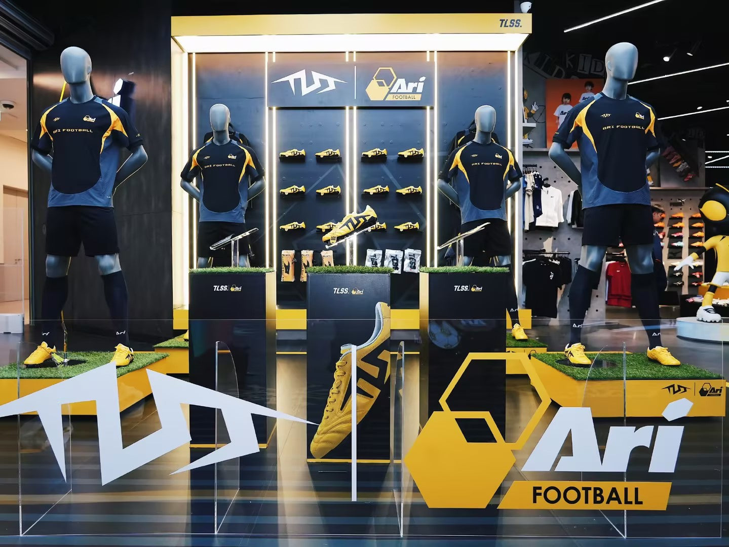 TLSS Officially Enters Thai Market Through Landmark ARI Football Colla ...